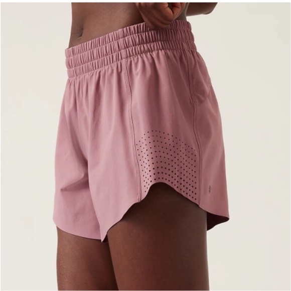Athleta | Shorts | Athleta Hustle 45 Shorts In Dark Sugarplum Mauve ...